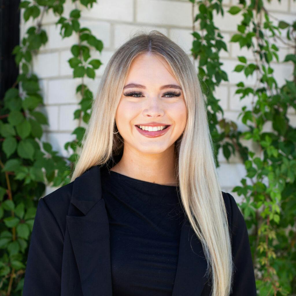 Hannah Hilliard - businessDEPOT